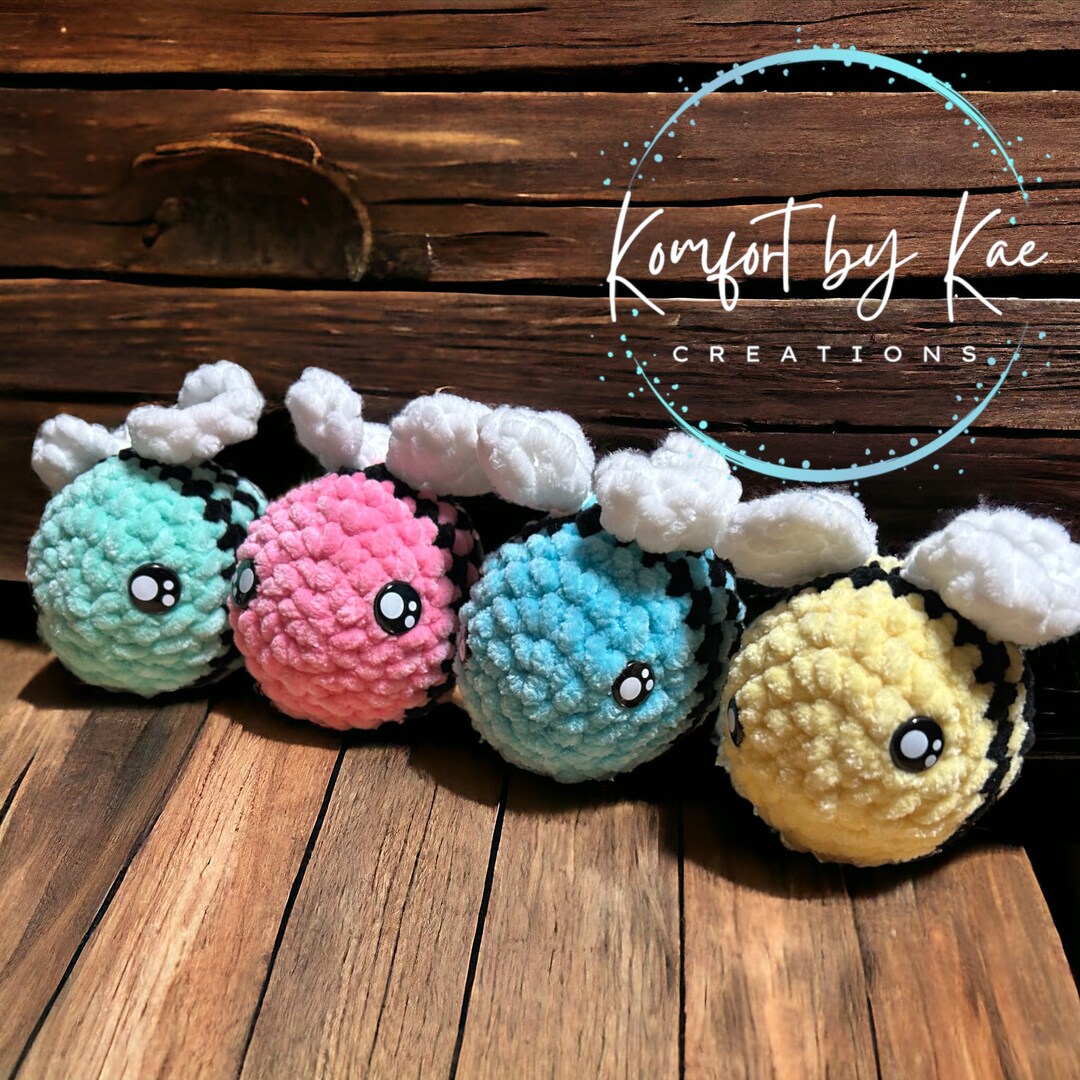 Bumble Bee Crochet Plush Amigurumi, Gift, Desk Pet, Bee Stuffie ...