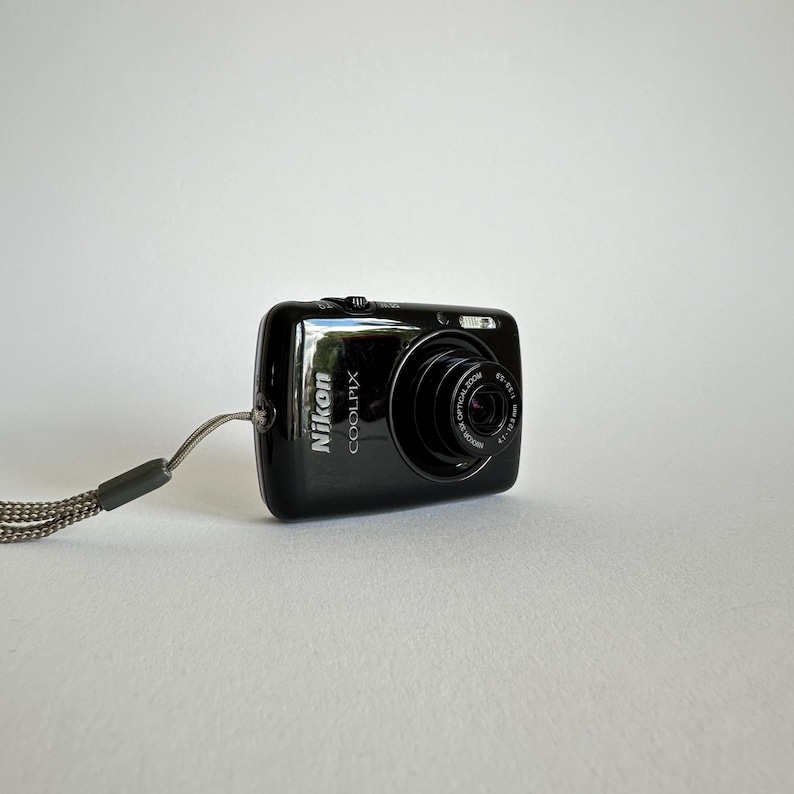 Nikon Coolpix S01, Digital Camera — Vintage Compact 10.1 MP, 3x Zoom ...