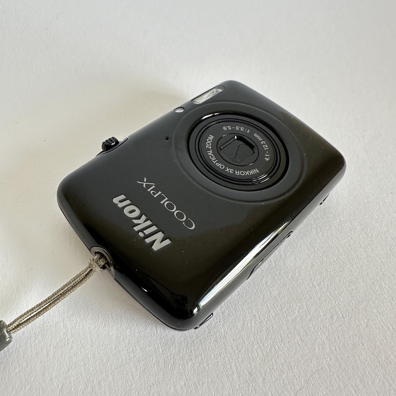 Nikon Coolpix S01, Digital Camera — Vintage Compact 10.1 MP, 3x Zoom ...