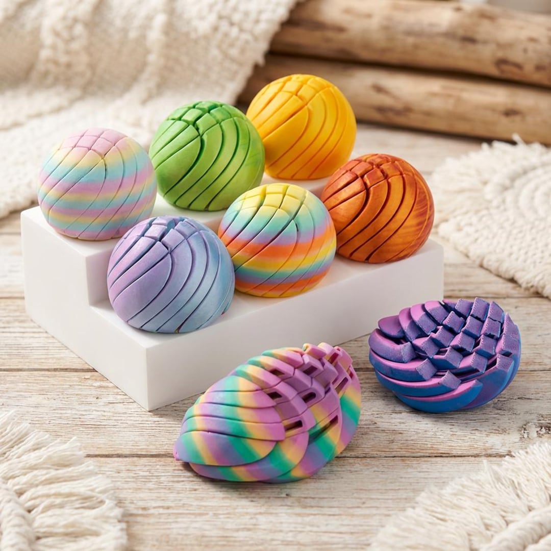 3D Printed Twisted Sphere, Rotating Deformation Ball, Liquid Flow ...