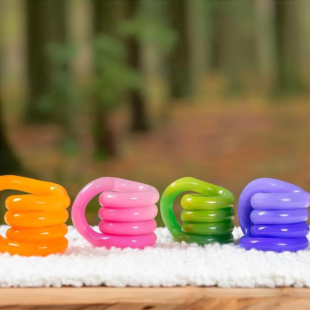 Color Changing Fidget Toy, Anti Stress Endless Twist, Anxiety Relief ...