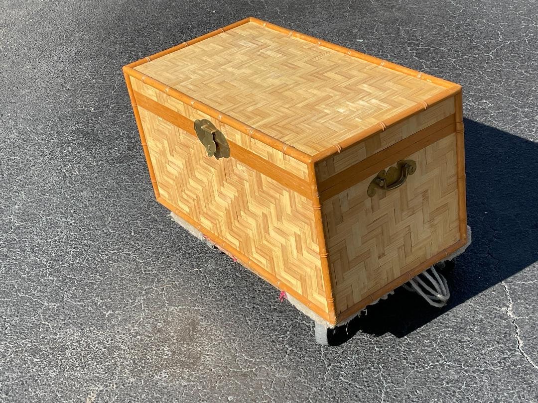 Chest Trunk Hatch