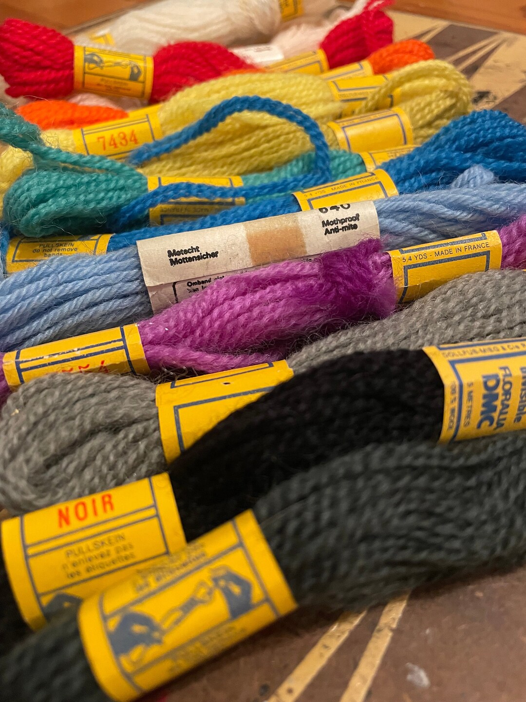 New Old Stock Tapestry Yarn / 5-8 Meters 100% Virgin Wool Tapisserie ...