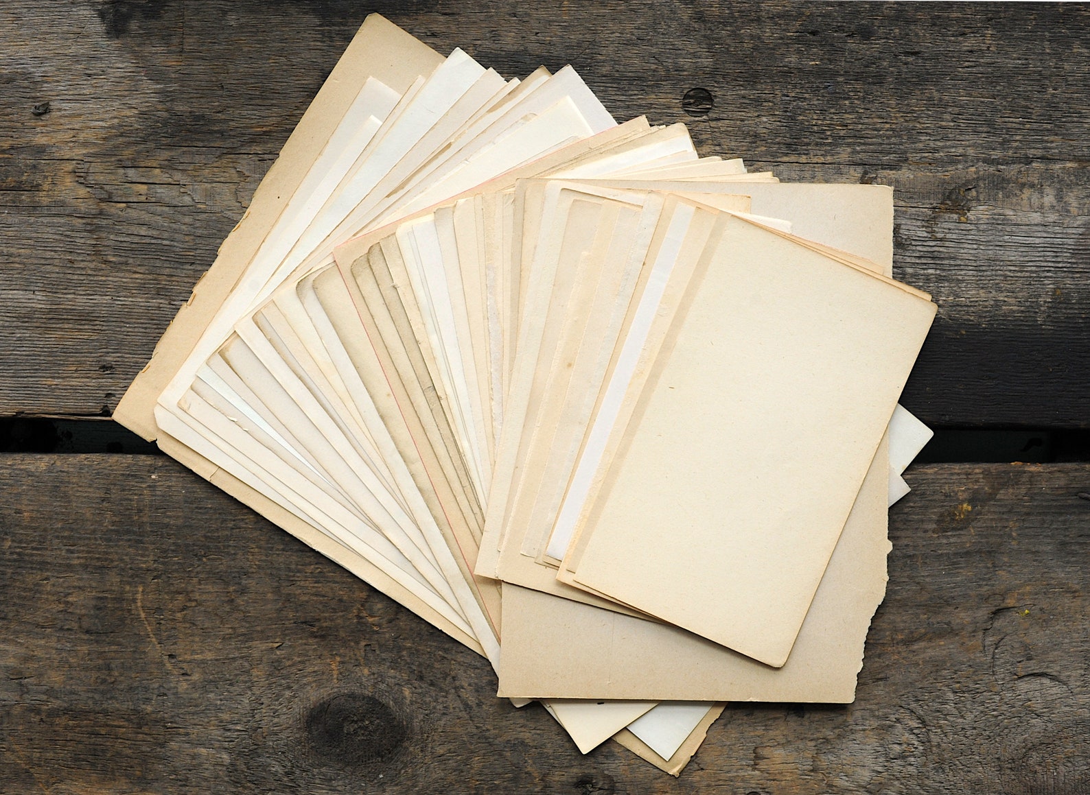 1/8 Lb Bundle of Vintage Aged Yellowed Blank Plain Paper for - Etsy