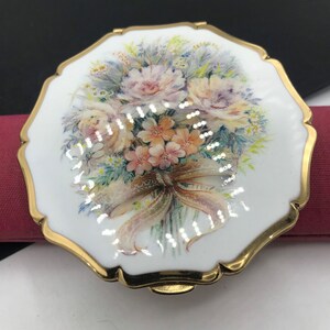 Vintage Compact by Stratton London England Mid Century Modern Home ...