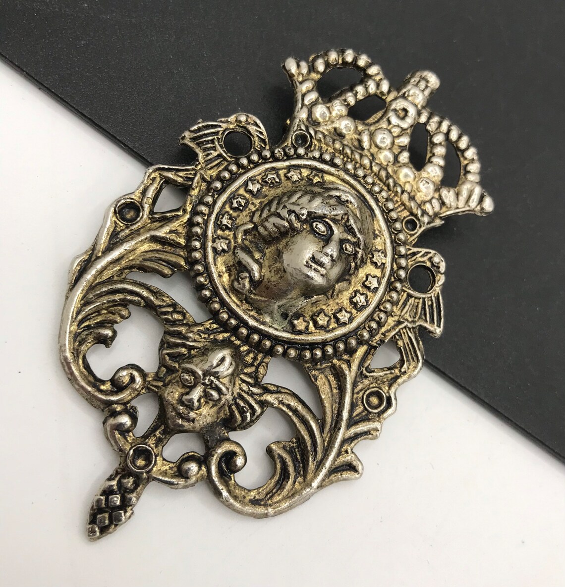 Vintage Crown Faces Crest Shield Coat of Arms Brooch - Etsy