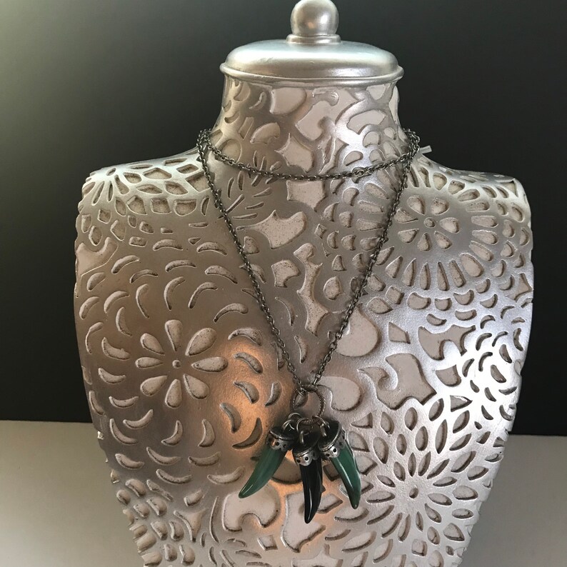 Retro Cool FAUX Jade Horn Three Pendant Necklace | Etsy
