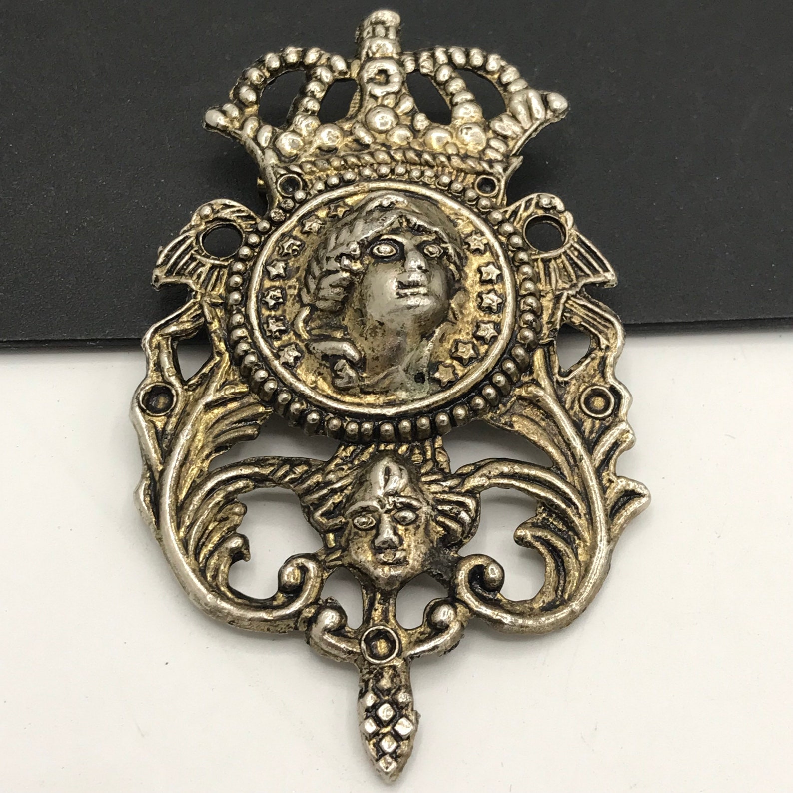 Vintage Crown Faces Crest Shield Coat of Arms Brooch - Etsy