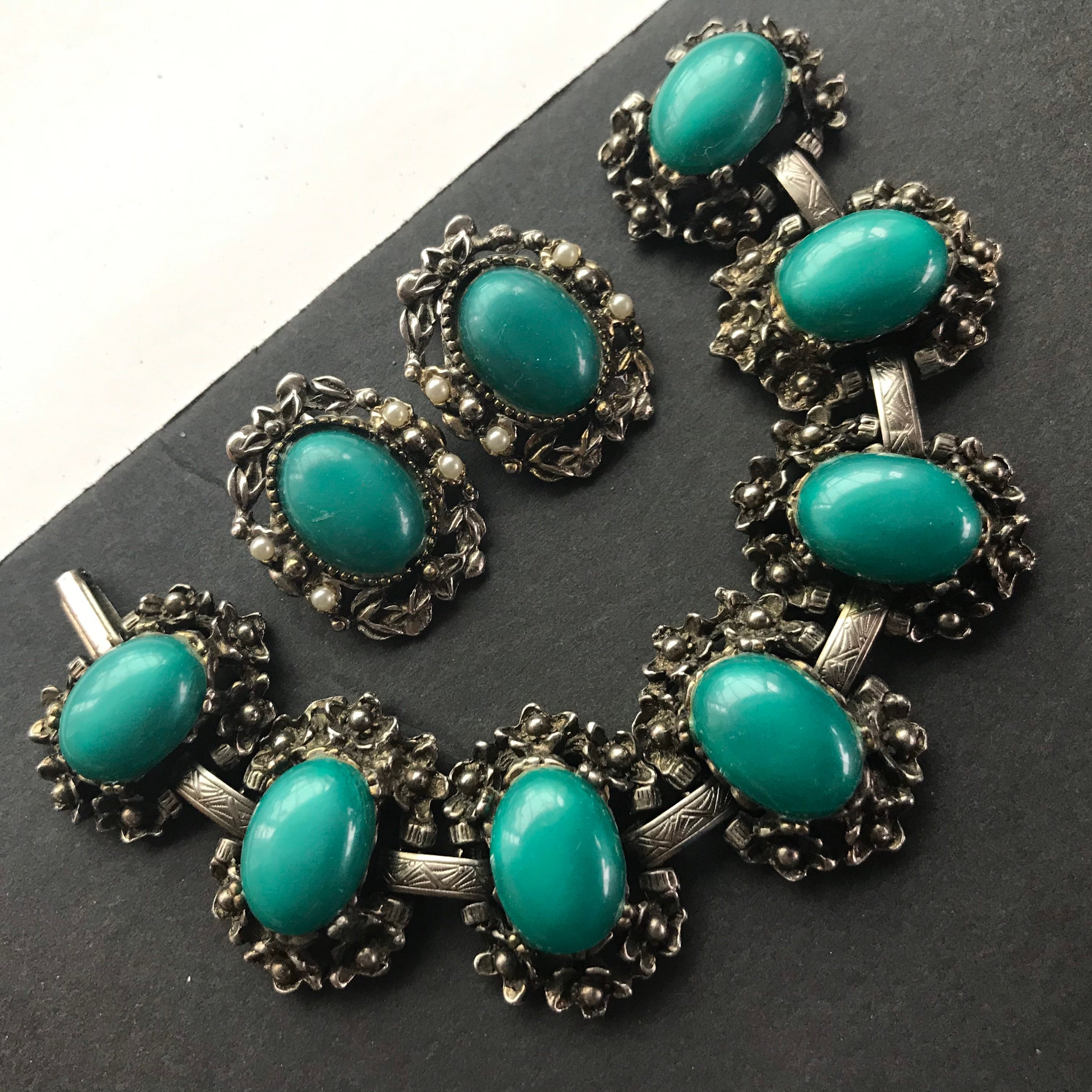 Mid Century Green Lucite Cabochon Victorian Revival SELRO - Etsy