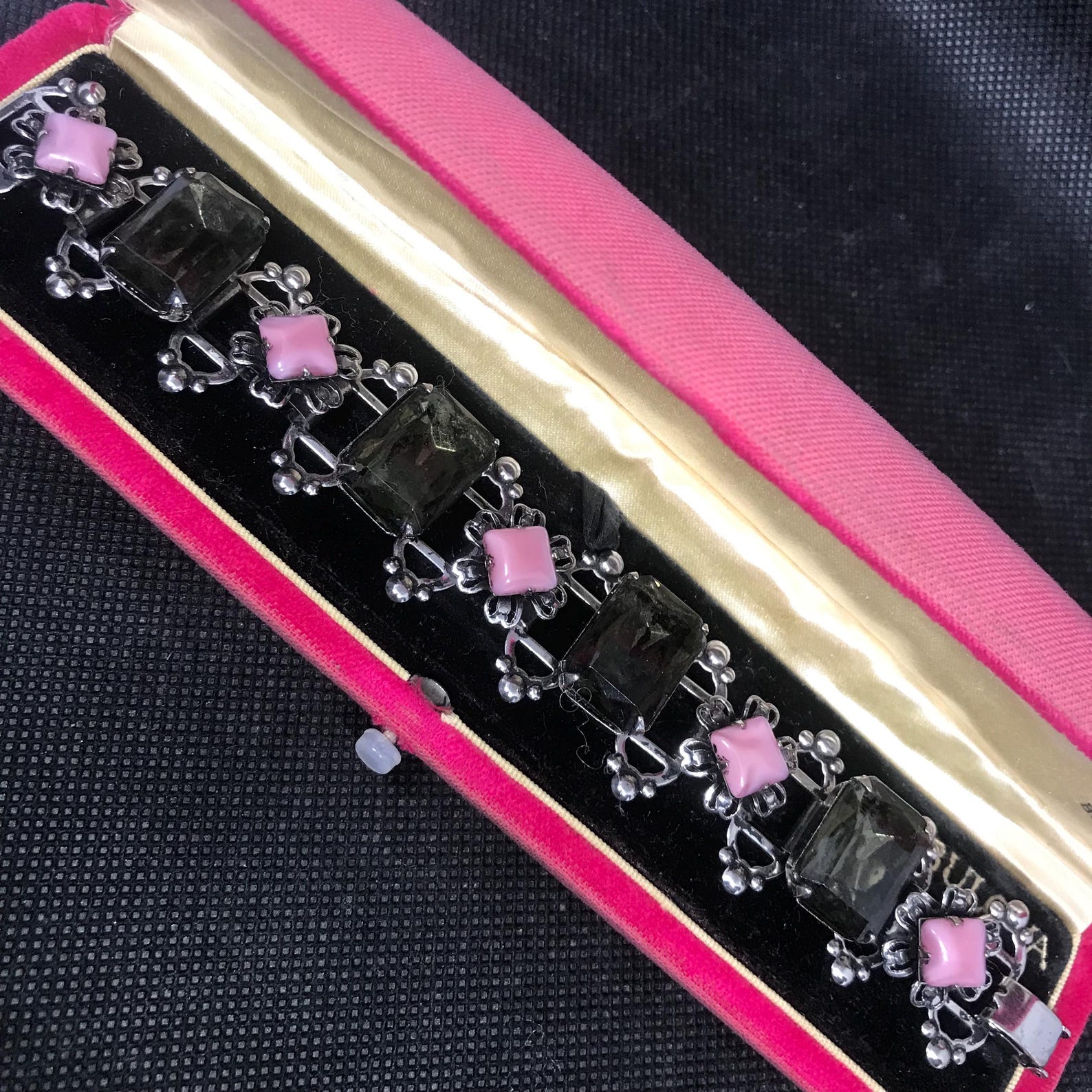 Book Chain Vintage Pink, Black Glass Cabochon Chunky Art Deco Mid ...