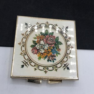 Vintage Flower Compact Collectible Vanity Home Decor - Etsy
