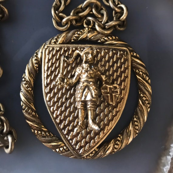 Vintage Heraldic Shield Coat of Arms Style Gold Tone Metal | Etsy