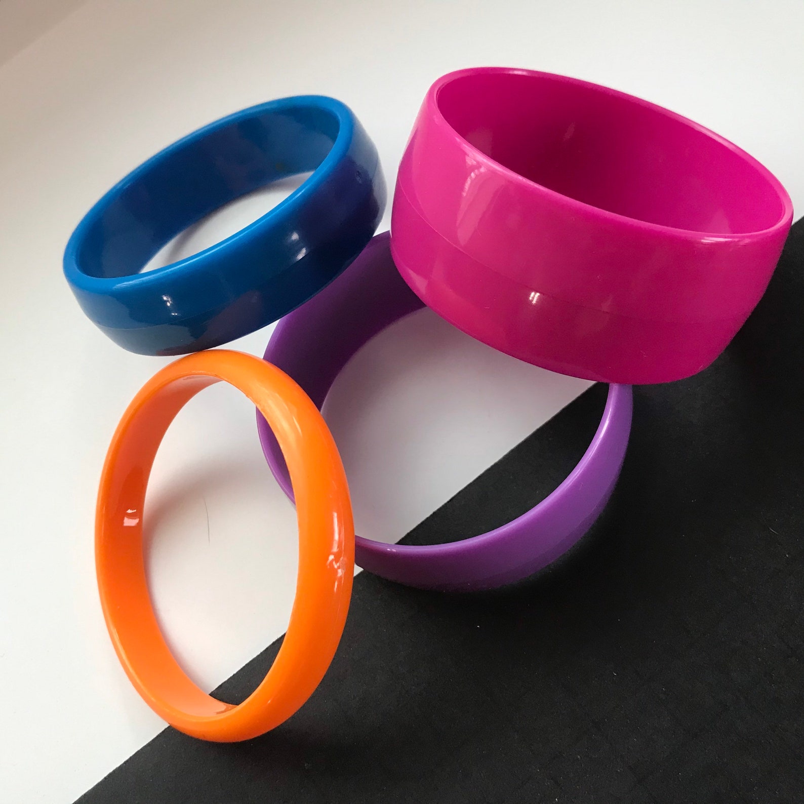 Vintage Pink Purple Blue Orange Plastic Bangle Lot Vintage - Etsy
