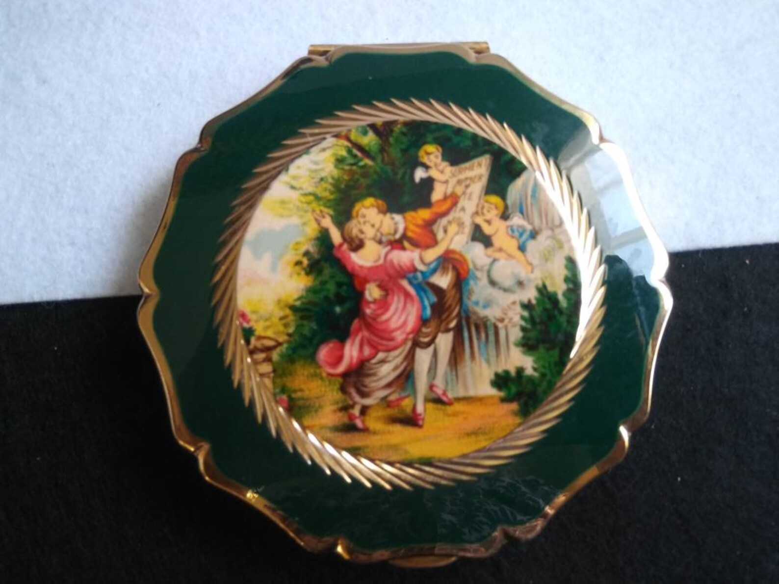 Vintage Compact Victorian Lovers Cherubs Angels by Stratton | Etsy