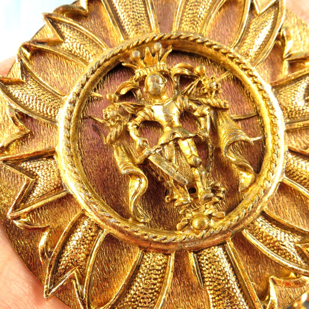 Vintage Heraldic Shield Coat of Arms Style Gold Tone Metal Pendant ...