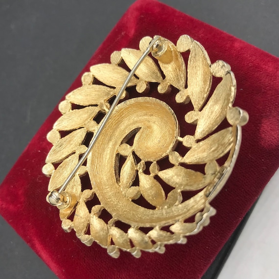 Vintage Gold Tone Brooch Pin 1950's - Gem