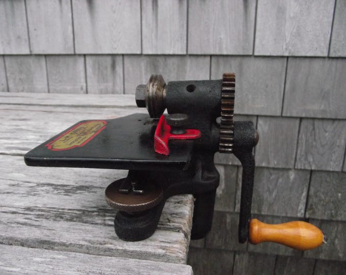 L. H. Gibbs Cast Iron Rug Hooking Wool Cutter Hooked Rugs - Fabric ...