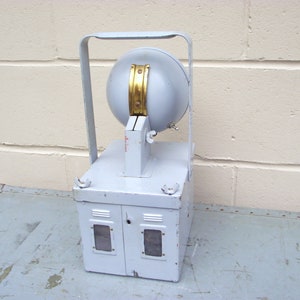 All Original - WW2 US Navy Portable Flood Light With Batteries - Search ...
