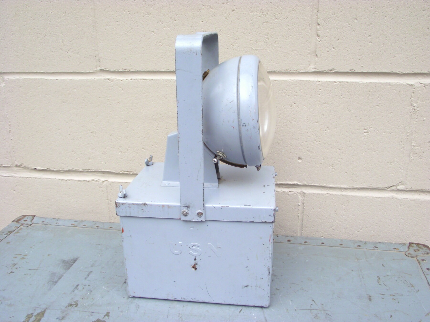 All Original - WW2 US Navy Portable Flood Light With Batteries - Search ...