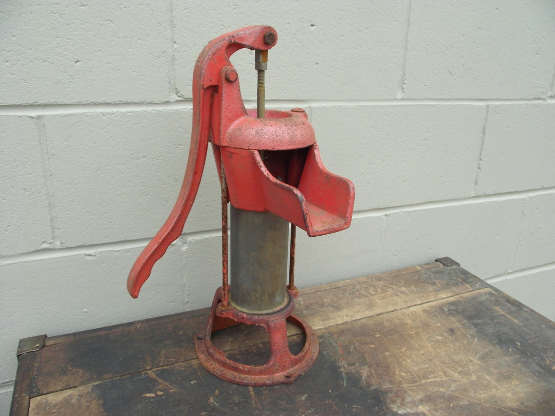 Antique Columbiana Cast Iron and Brass Well Water Pitcher Hand Pump OFF ...