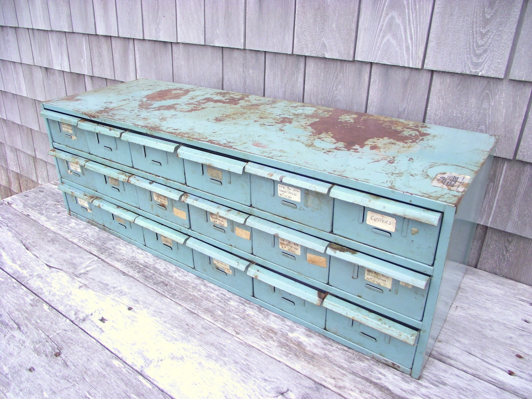 18 Drawer Metal Industrial Machinist Storage Parts Cabinet - Work Bench ...
