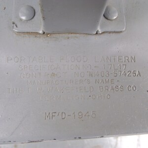 All Original - WW2 US Navy Portable Flood Light With Batteries - Search ...