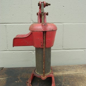 Antique Columbiana Cast Iron and Brass Well Water Pitcher Hand Pump OFF ...