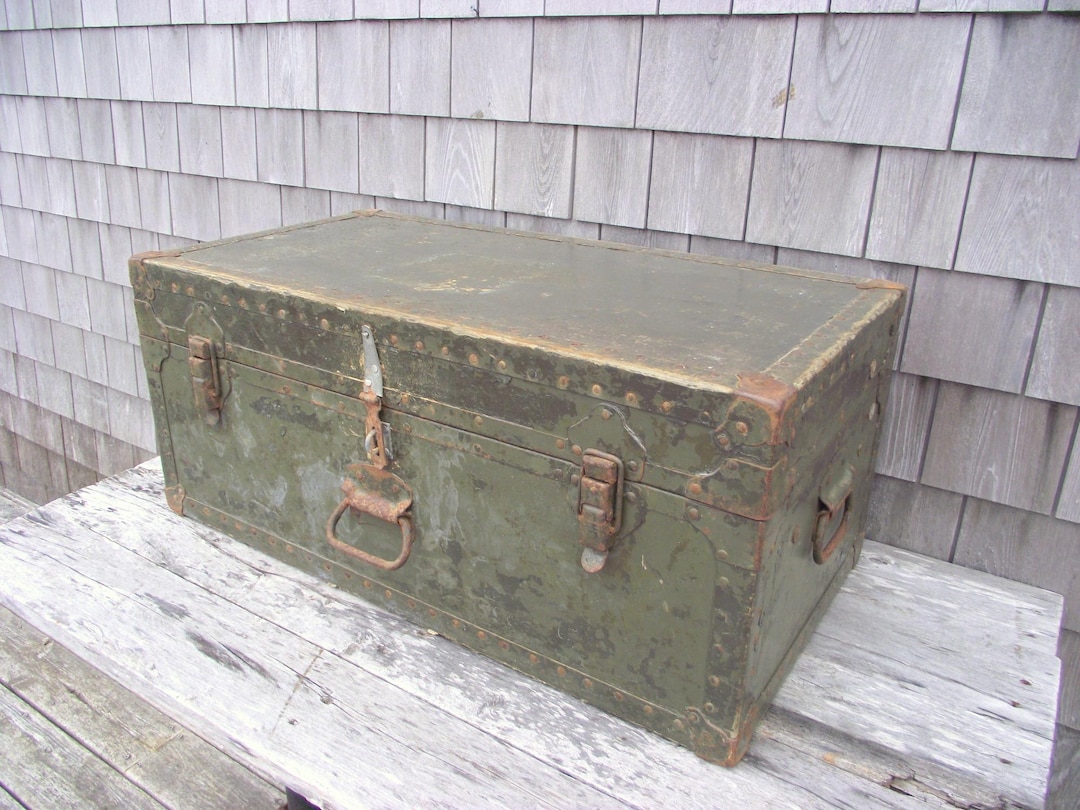 Vintage WW2 Military Soldier Footlocker Steamer Storage Trunk ...