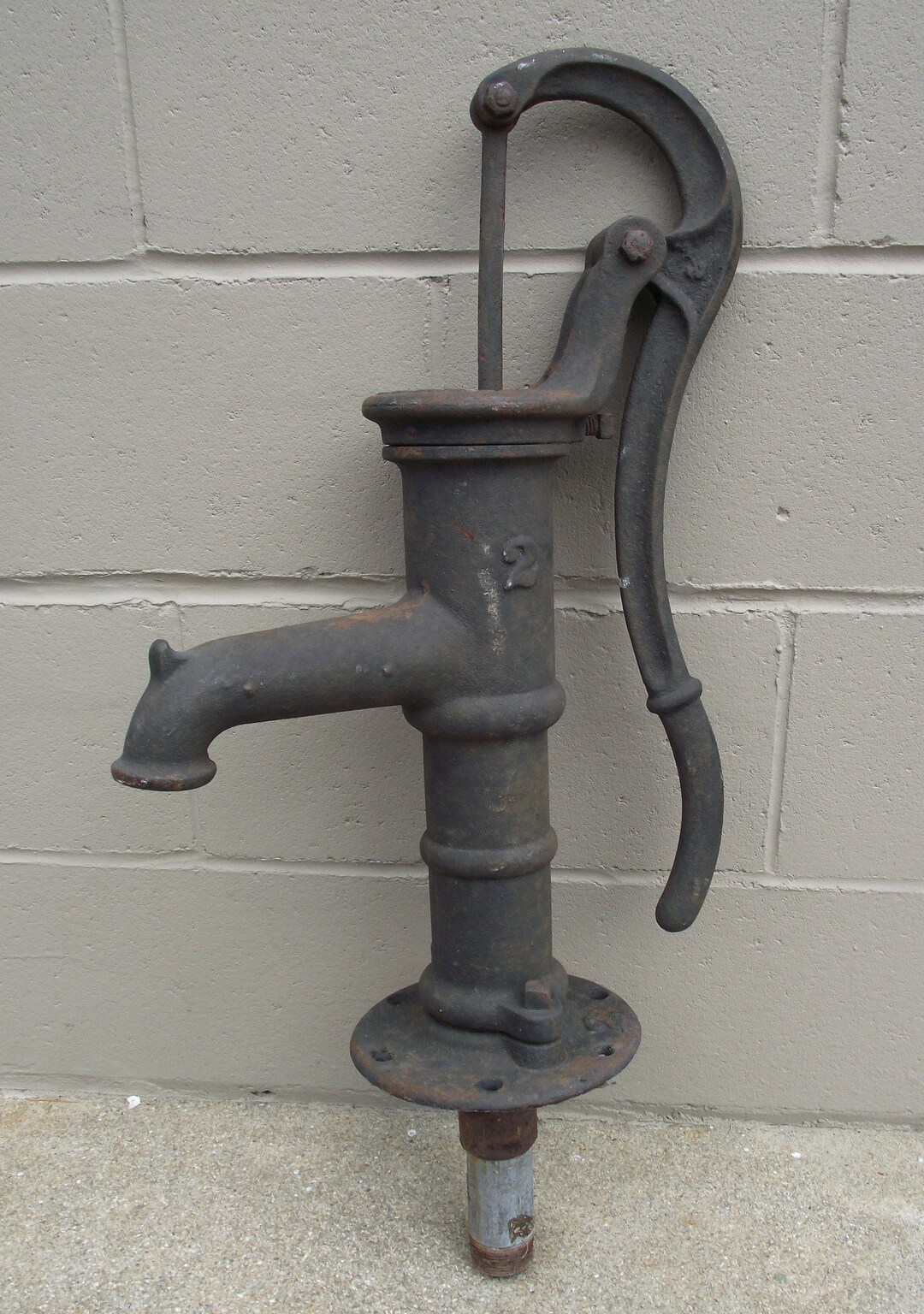 Antique Goulds Cast Iron Manual Well Pump OFF GRID Farm House Old Water ...