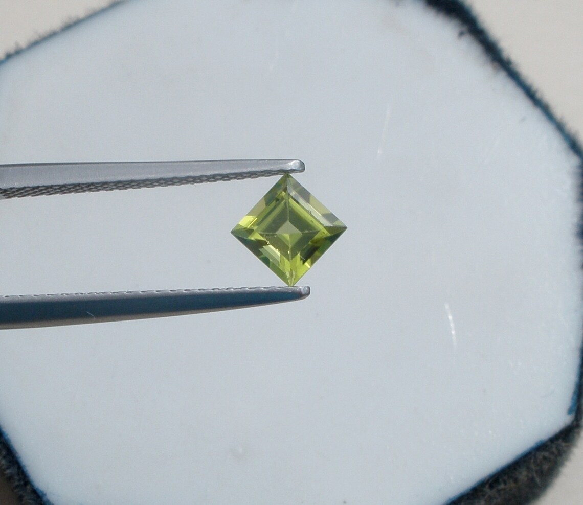 Loose Natural Peridot Square Cut Gem 5mm - Etsy