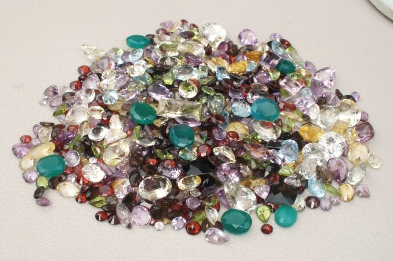 Over 500 Carats of Loose Natural Gemstone Mix Parcel Lot for Jewelry ...
