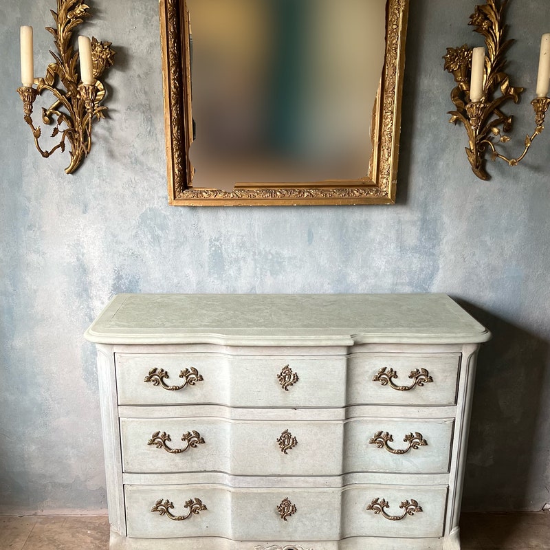 French Provincial Dresser - Etsy
