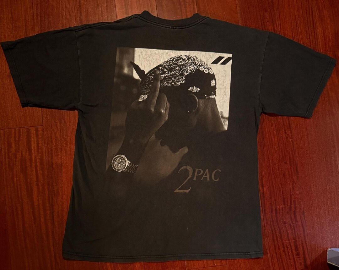2pac Tupac Middle Finger US Official Promo Vintage T-shirt in 1999 XL ...