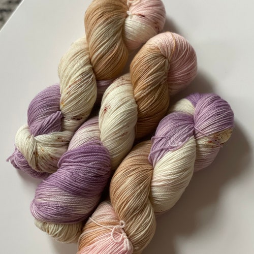 Superwash Merino Yarn Hand Dyed Purple Ombre Yarn King - Etsy