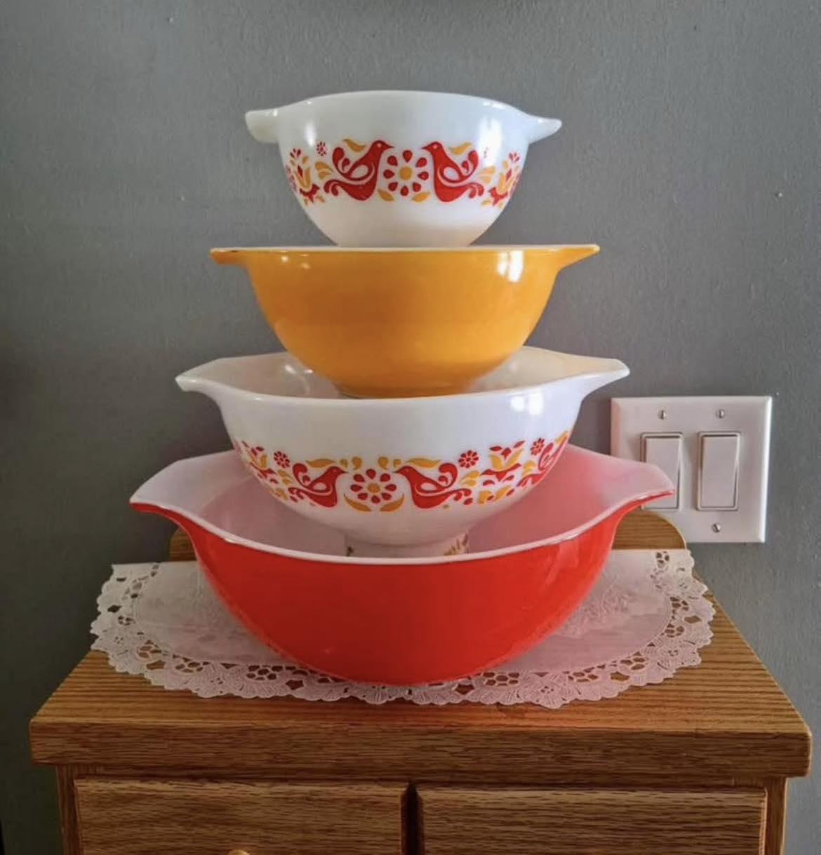 Vintage Pyrex Friendship Red Bird Cinderella Mixing Bowls Full Set #441 ...