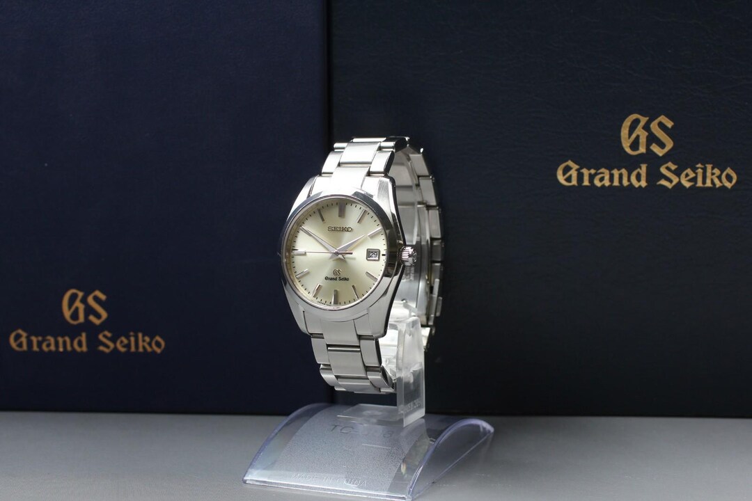 Exc+5 W/box] Grand Seiko SBGX063 9F62-0AB0 37mm Champagne Qz Men's ...