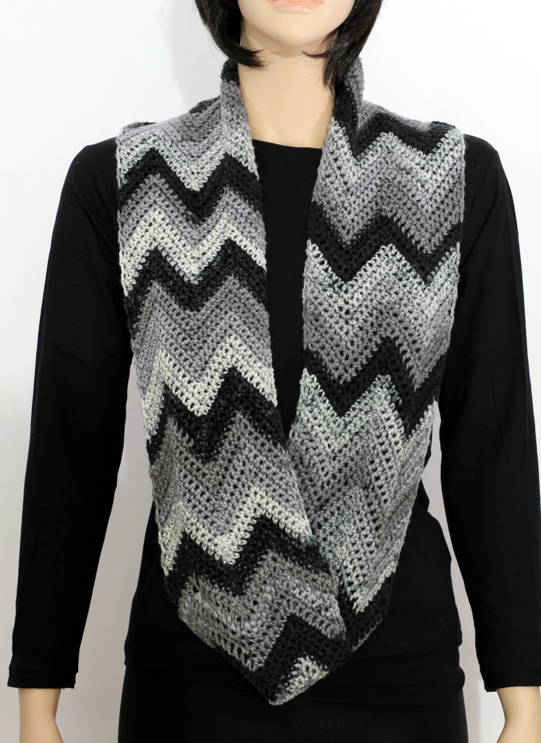 Black Gray Chevron Infinity Scarf Cowl PDF Pattern Crochet - Etsy