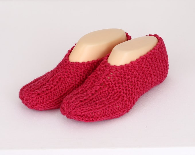 Knitting Pattern - Knitted Cable Owl Slippers With a Cuff - Moccasin ...