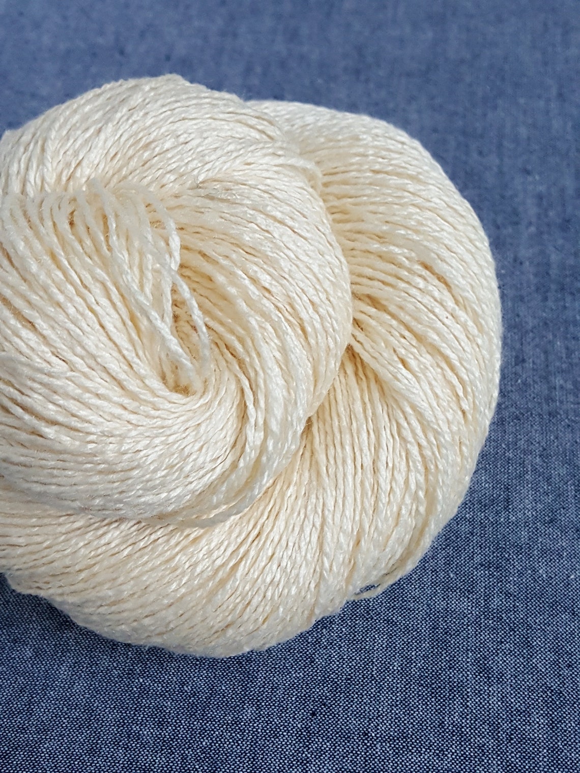 Undyed Merino Silk Luxury Yarn 70 / 30 SW Merino / Silk - Etsy Canada