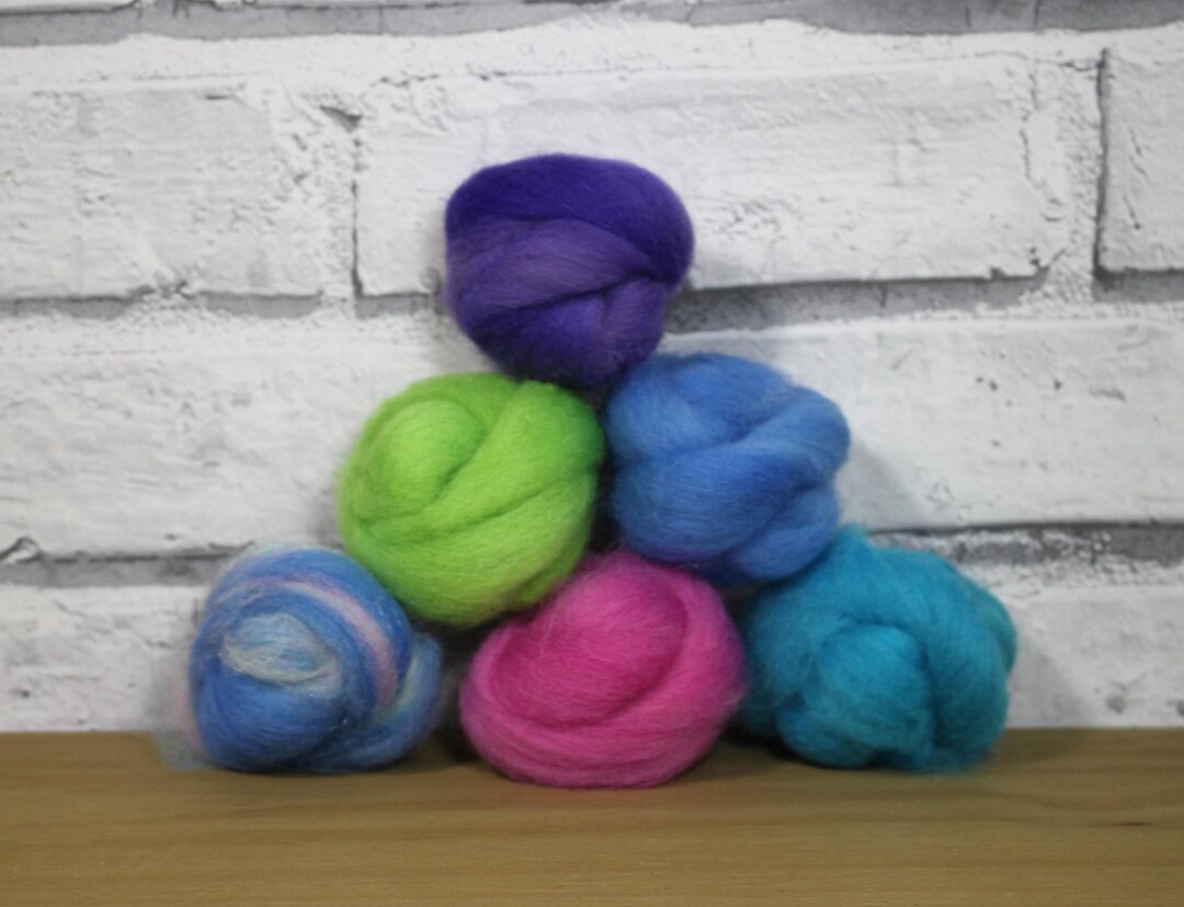 Wooly Buns in Mermaid, Wool Roving Collection, Fiber Sampler, Roving ...