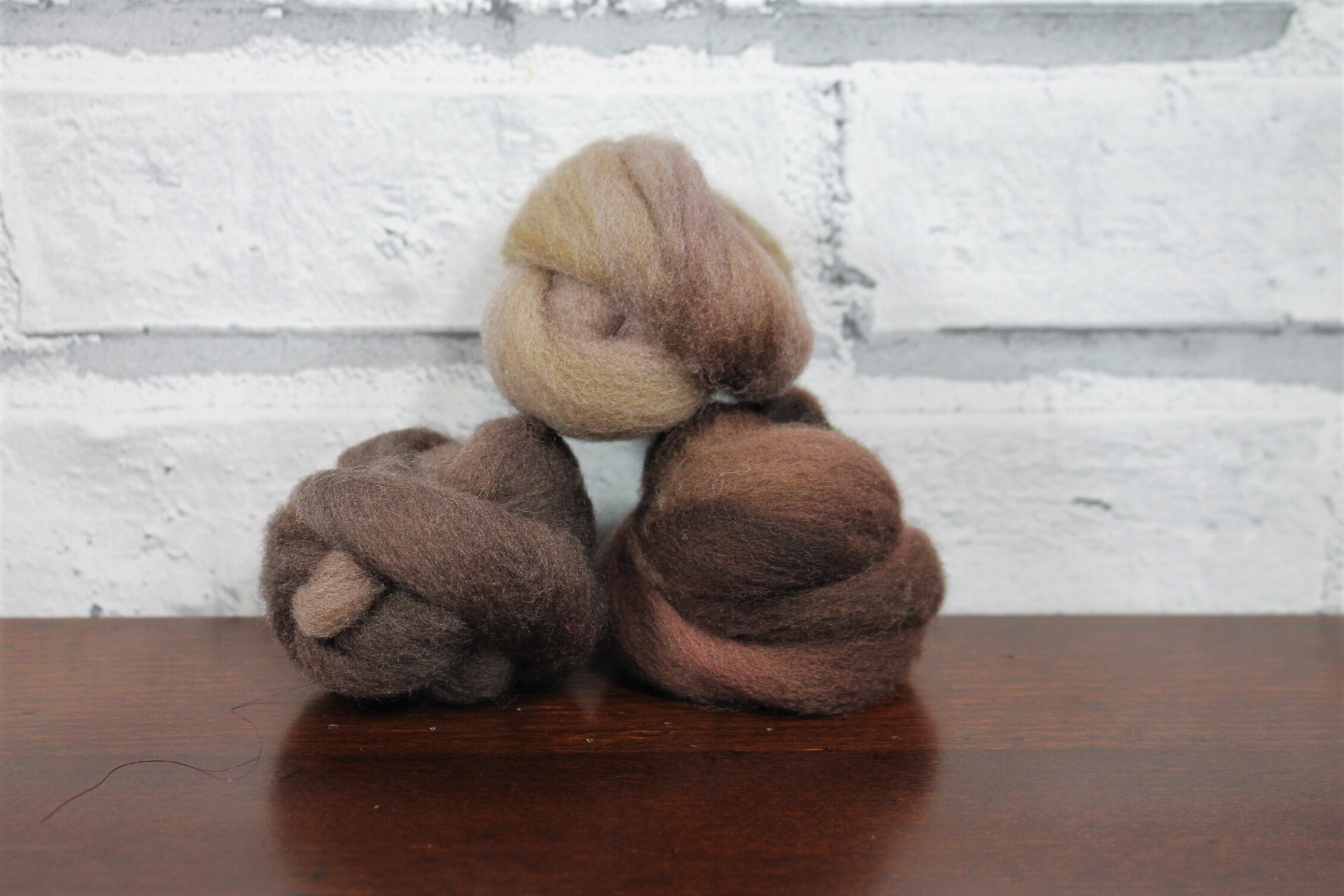 Wooly Buns in Flesh Tones wool roving top assortment hand | Etsy