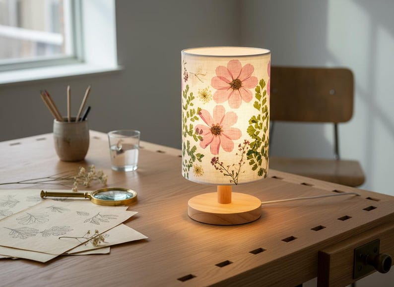 Pressed Flower Table Lamp • Cottagecore Floral LED Night Light - Etsy
