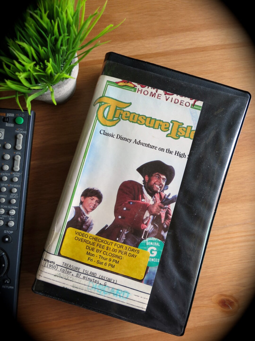 Vintage Treasure Island VHS Movie-original Video Case-disney Home Video ...