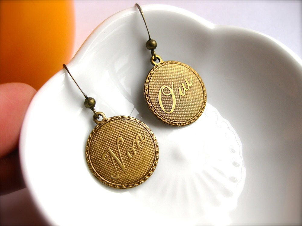 French Oui Non Charm Necklace: Bronze, Gold, or Silver French Word ...