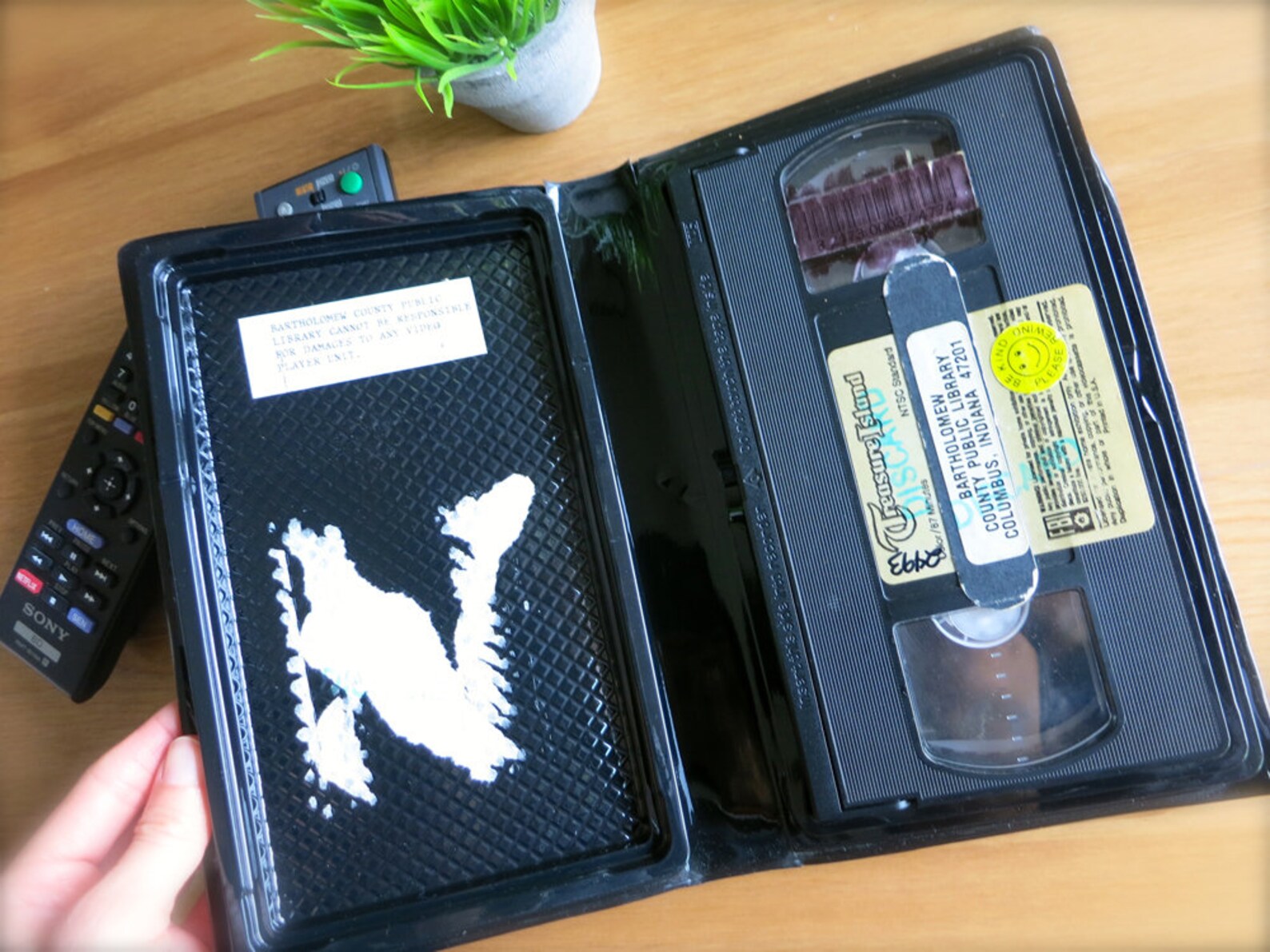 Vintage Treasure Island VHS Movie-original Video Case-disney Home Video ...