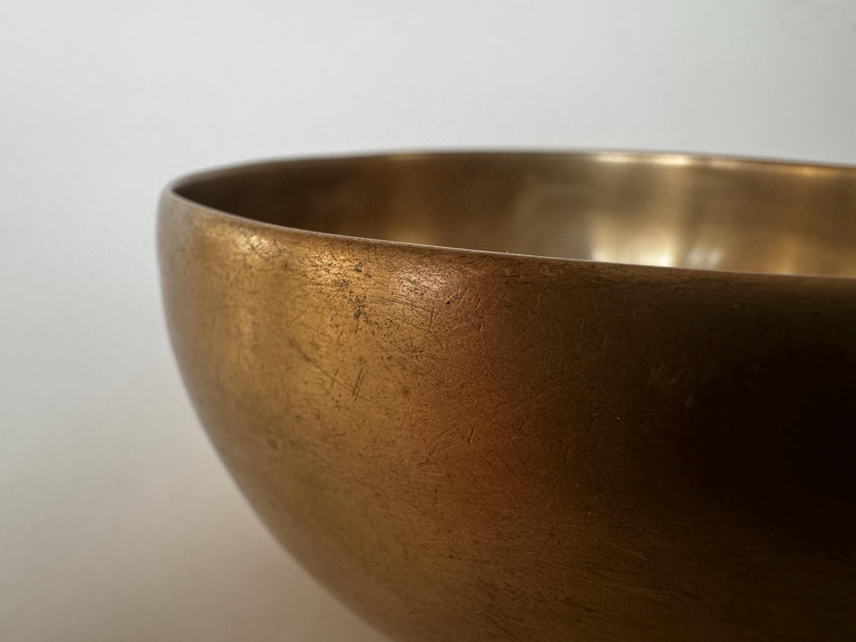 Very Fine Antique Small-size Singing Bowl | Multi-harmonic Voice With a ...