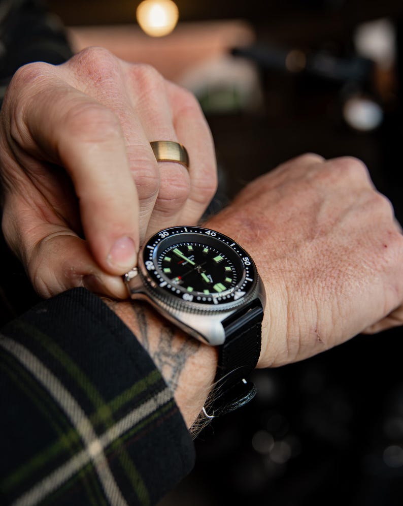 Aegis Tortuga Vintage Dive Watch - Sapphire Crystal, NH35 Automatic - Etsy