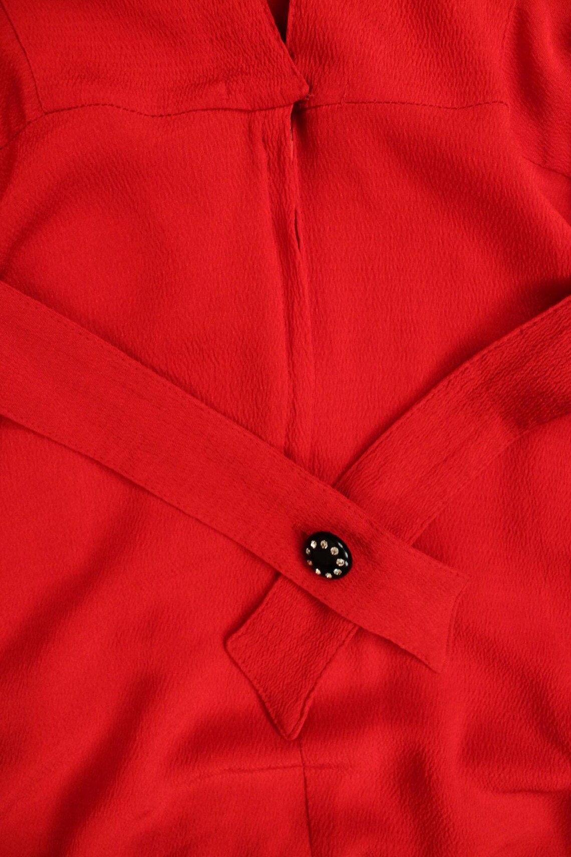 80s Vtg Red Batwing Long Sleeve Knee Length Dress V Shape Ruched Front ...