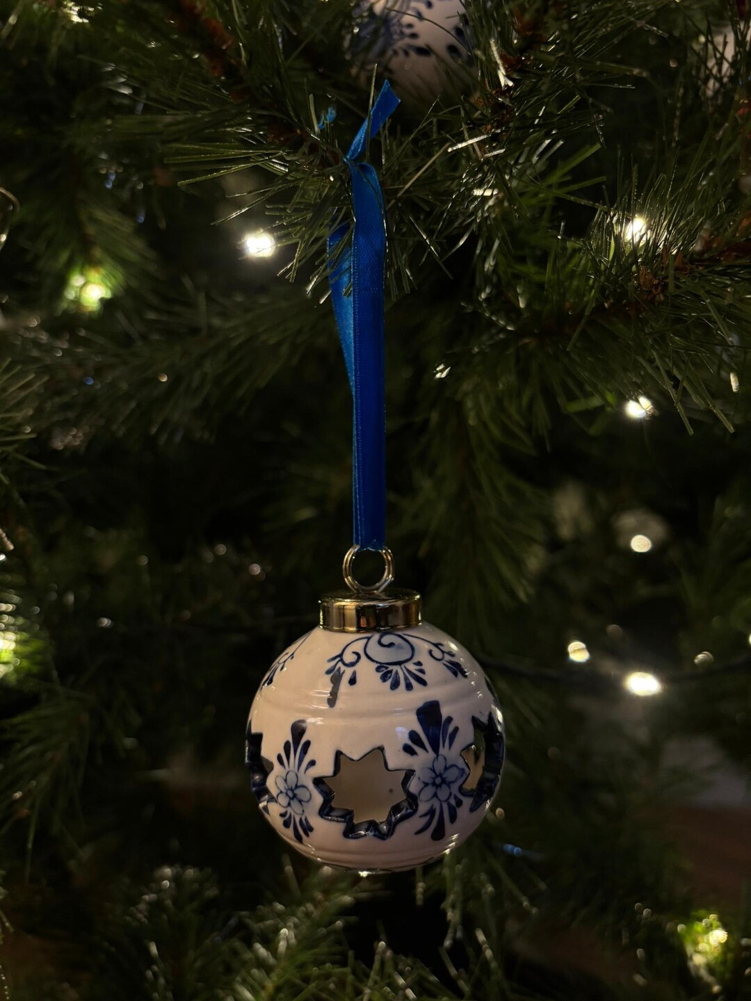 Dutch Delft Blue Cut Out Floral Star Bauble - Etsy