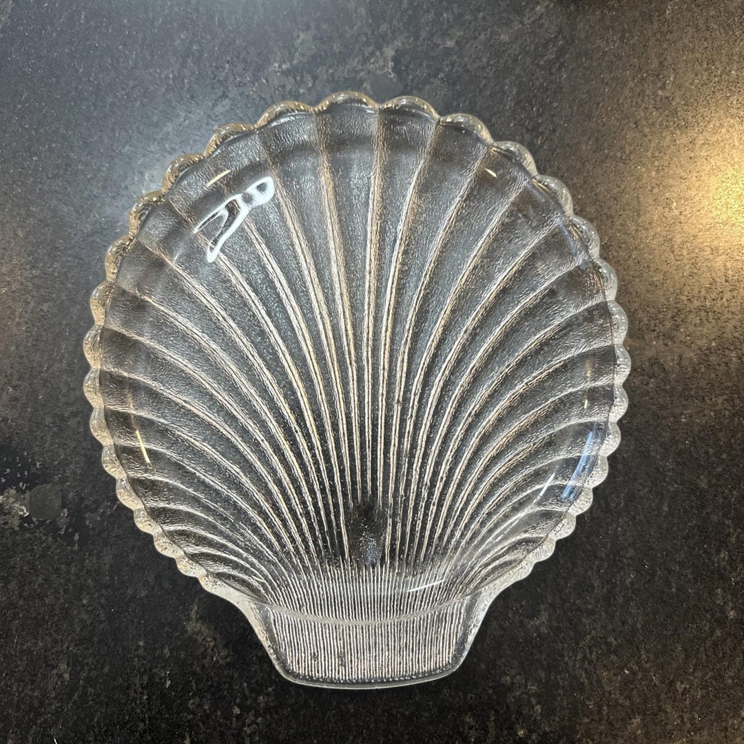 Anchor Hocking Clear Glass Clam Shell Appetizer/dessert Plate, Trinket ...